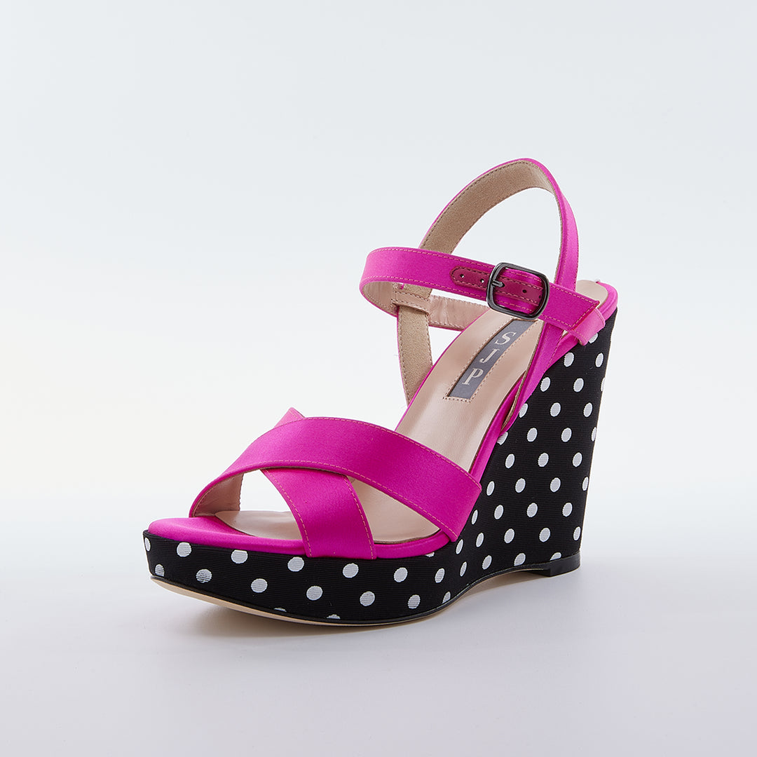 Buy Exclusive Designer Range for the Shoes Online InstaRunway.com